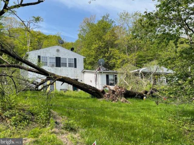 738 Park Line Rd, Stanley, VA 22851
