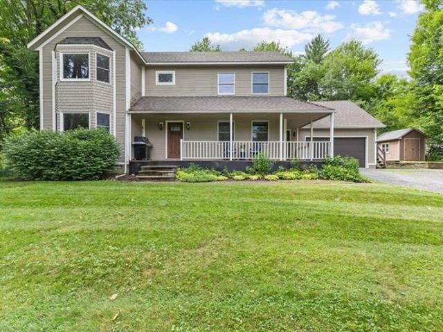 738 River Rd, Stowe, VT 05672