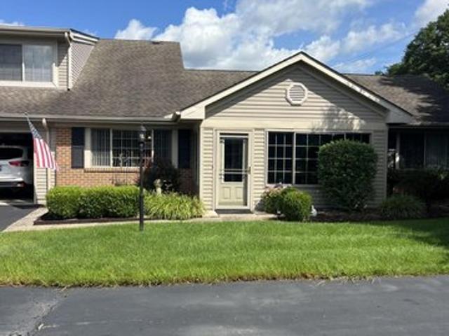 738 Windsor Ln, Heath, OH 43056
