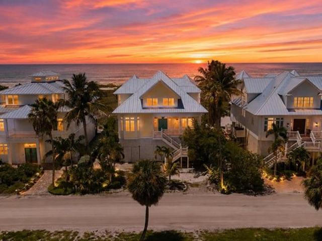 7394 Palm Island Dr, Placida, FL 33946