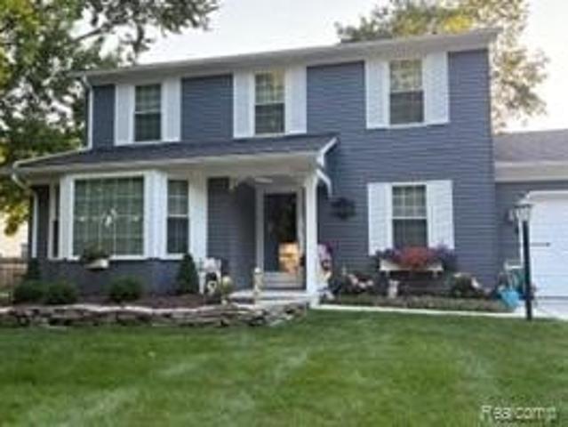 73959 Franklin Ln, Armada Vlg, MI 48005