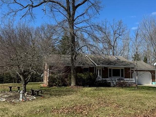 7395 Crestwood Dr, Oscoda, MI 48750