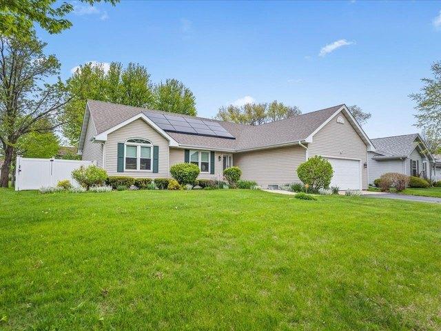 7396 Countryshire Ln, Rockford, IL 61107