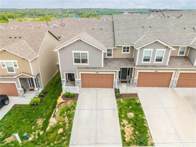 7397 Grand Slam St, Parkville, MO 64152 | MLS #2617 | Compass