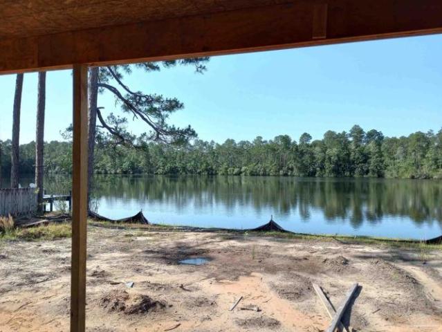 7399 Old Bay Pointe Rd, Milton, FL 32583
