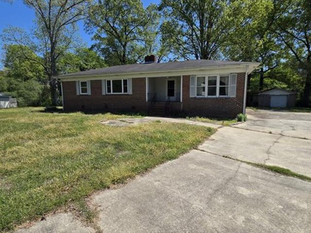 7399 Bishop Rd, Bessemer, AL 35022