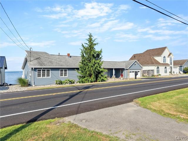 7399 Lakeshore Road