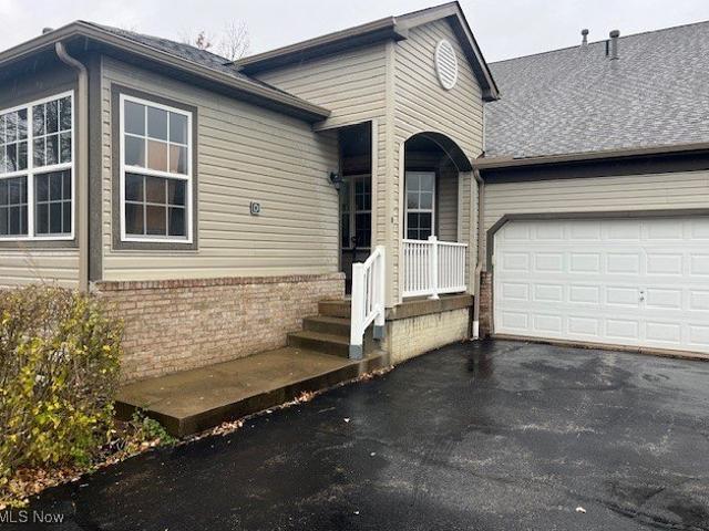 7390 Forest Cove Ln Apt D, Northfield Center, OH 44067