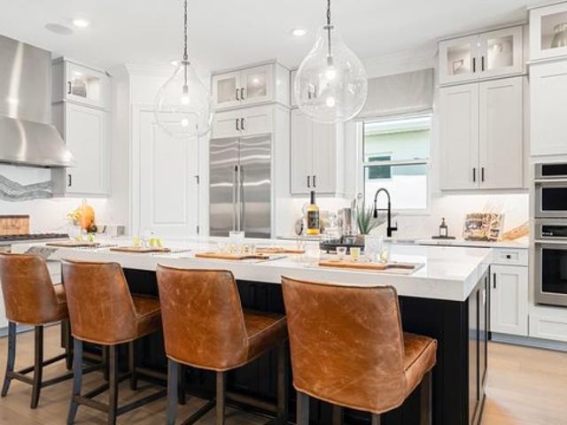 7391 Moonbeam Ave, Sarasota, FL 34241