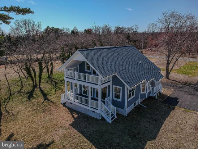 7391 Benedict Ave, Benedict, MD 20612 | MLS #MDCH2042 | Compass