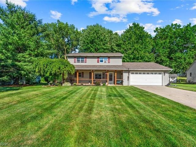 7391 Hidden Glen Dr, Amherst, OH 44001