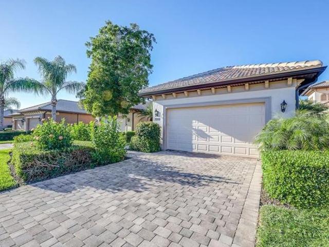 7393 Moorgate Point Way, Naples, FL 34113