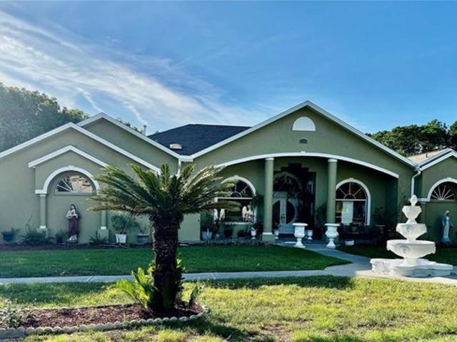 7393 Royal Oak Dr, Spring Hill, FL 34607