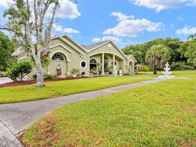 7393 Royal Oak Dr, Spring Hill, FL 34607