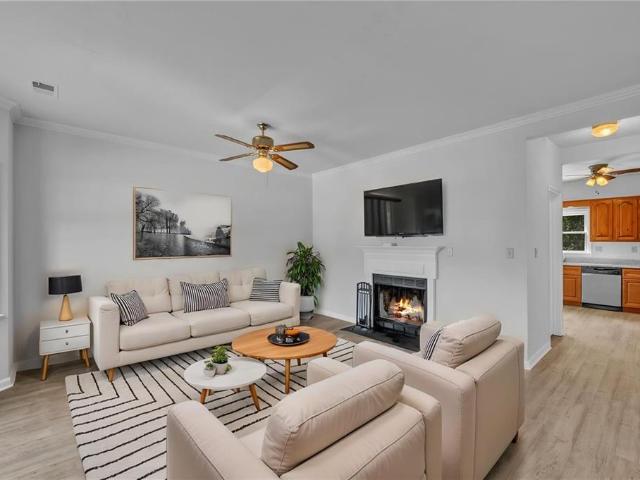 739 Creekside CRES