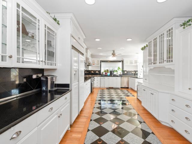 739 Aberdeen Dr, Crete, IL 60417 | MLS #12588