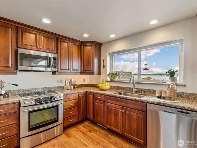 739 Bay Front Lane, Oak Harbor, US, WA