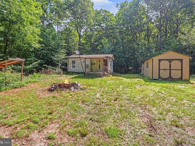 739 Bucks Church Rd, Newport, PA 17074
