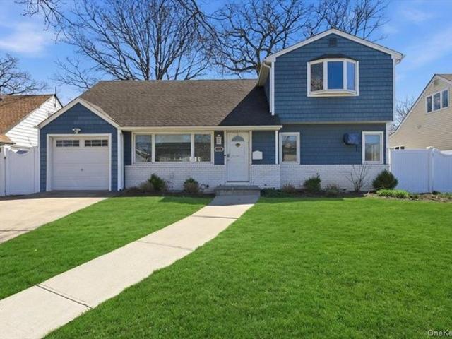 739 Dogwood Ave, West Hempstead, NY 11552