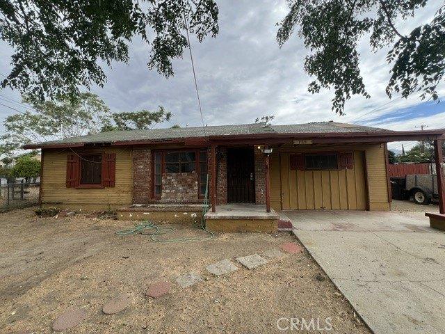 739 E Hoffer St, Banning, CA 92220