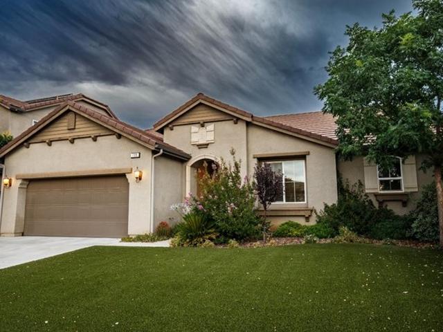 739 Hermosa Ave, Clovis, CA 93619