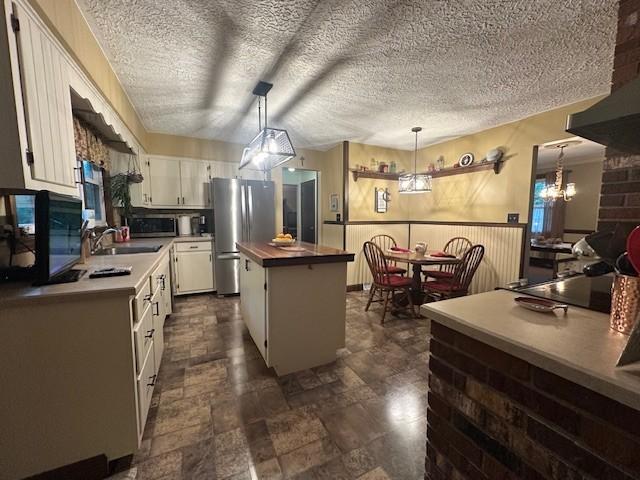 739 Melody Ln