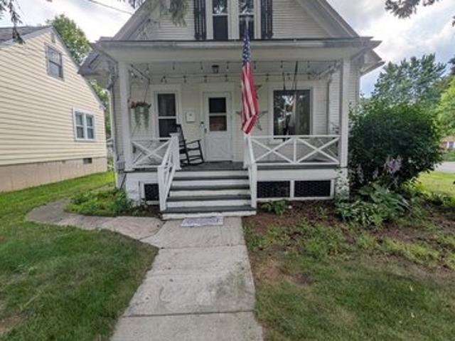 739 N 11th St, Dekalb, IL 60115