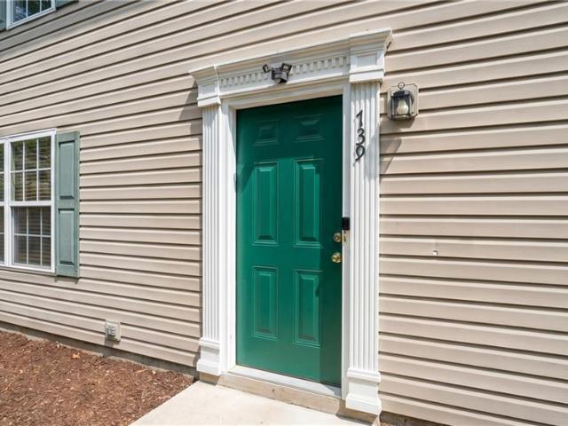 739 S Rosemont RD