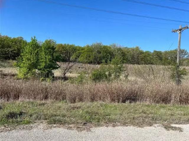 739 Sandstone Ct, Bowie, TX 76230