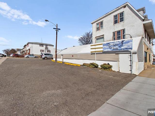 739 Schuyler Avenue