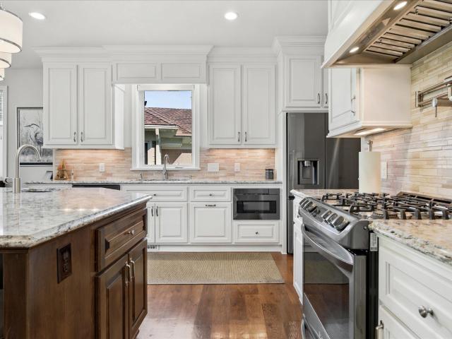 739 Stonebay Drive