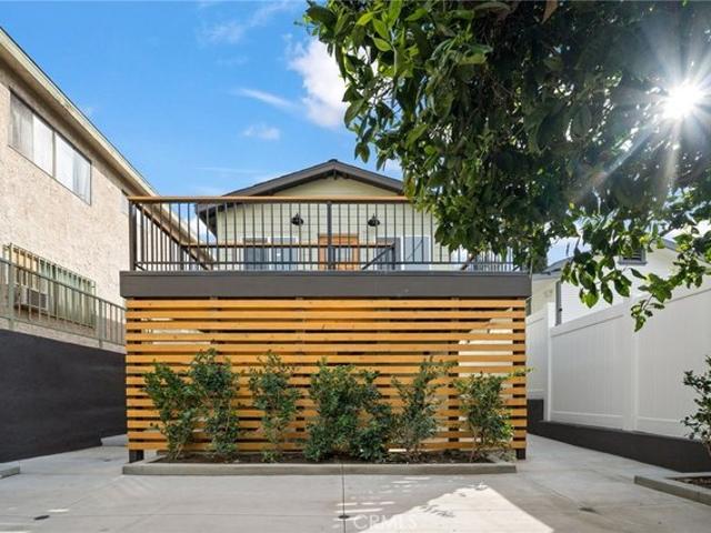 739 W 2nd St, San Pedro, CA 90731