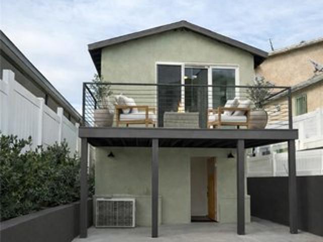 739 W 2nd St, San Pedro, CA 90731