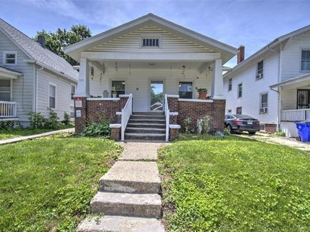 739 W Cushing St, Decatur, IL 62526