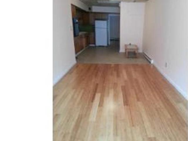 739 W Porter Street