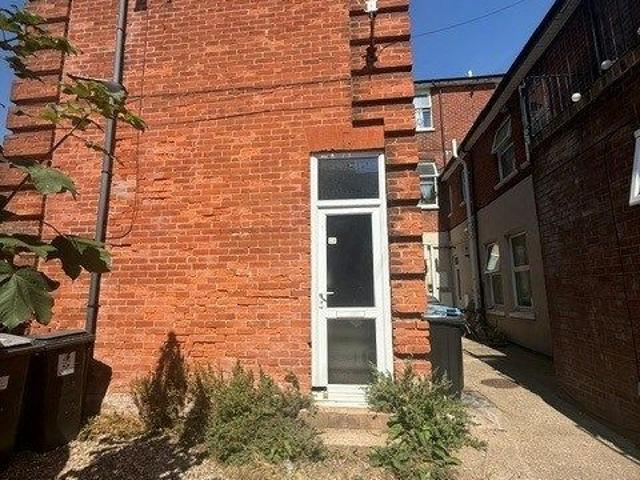 739A, Christchurch Road BH7, 1 bed semi detached house to rent, £850 pcm | PrimeLocation