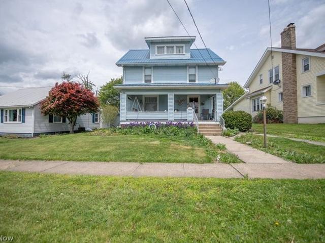 77 4th St NE, Carrollton, OH 44615