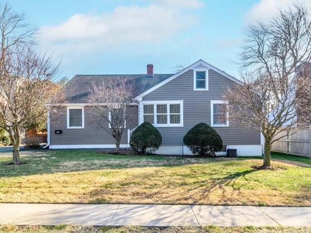 77 5th St, Stamford, CT 06905