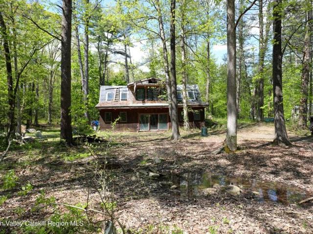 77 Ulster Landing Rd, Kingston, NY 12401