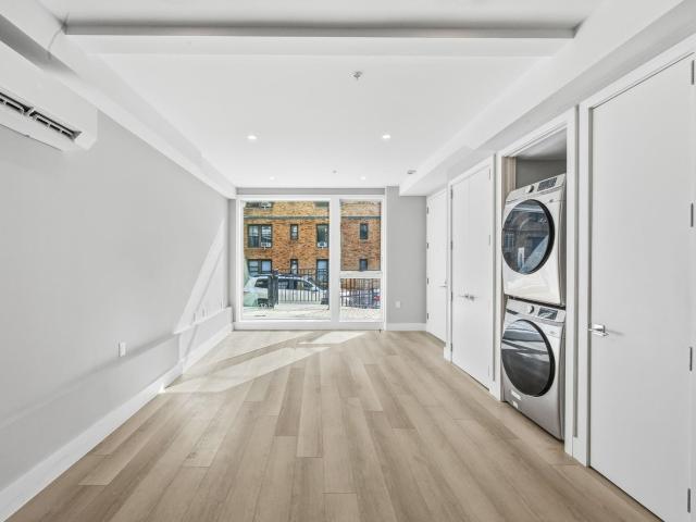 77 Van Reypen St # 1