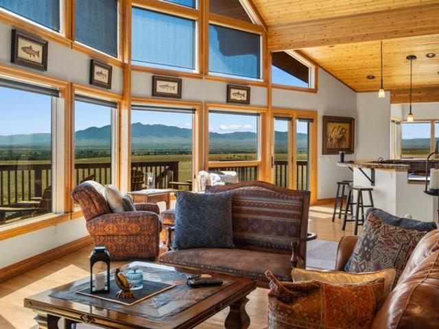 77 Valley View Dr, Twin Bridges, MT 59754