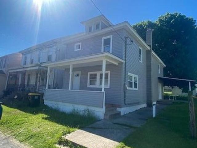 77 W Pine St, Sheppton, PA 18248