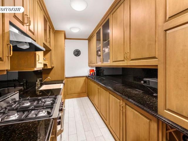 77 W 55TH Street 8EF