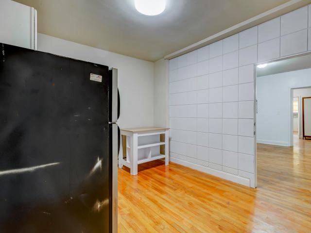 77 Wallis Ave # 1
