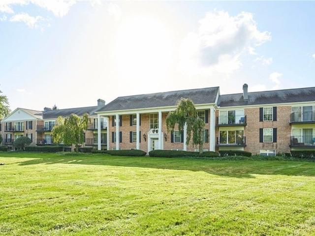 77 Atterbury Blvd Apt 209, Hudson, OH 44236