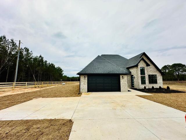 77 Bates Ave, Purvis, MS