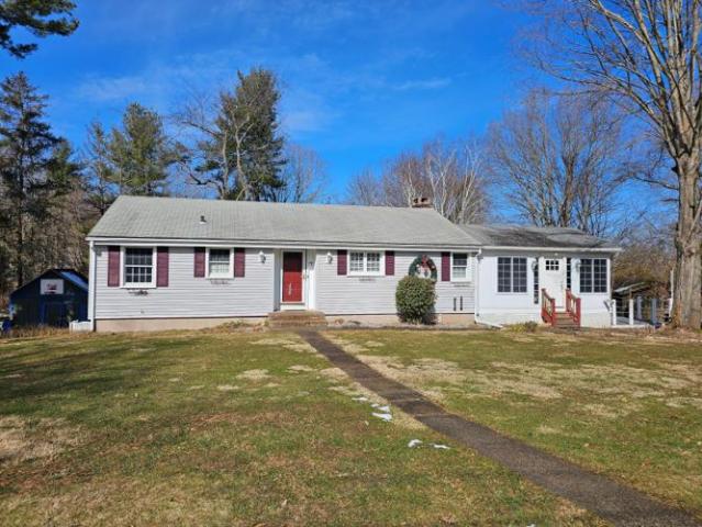 77 Cedar Dr, Durham, CT 06422