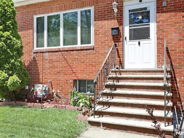 77 Columbus Avenue