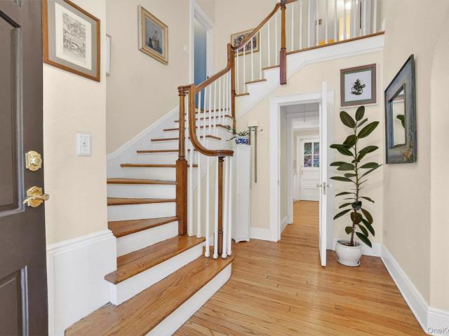 77 Edgemont Road