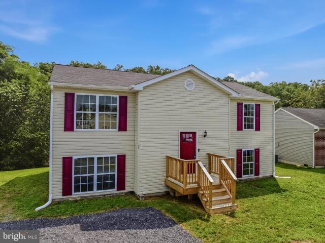 77 Eisenhower Circle